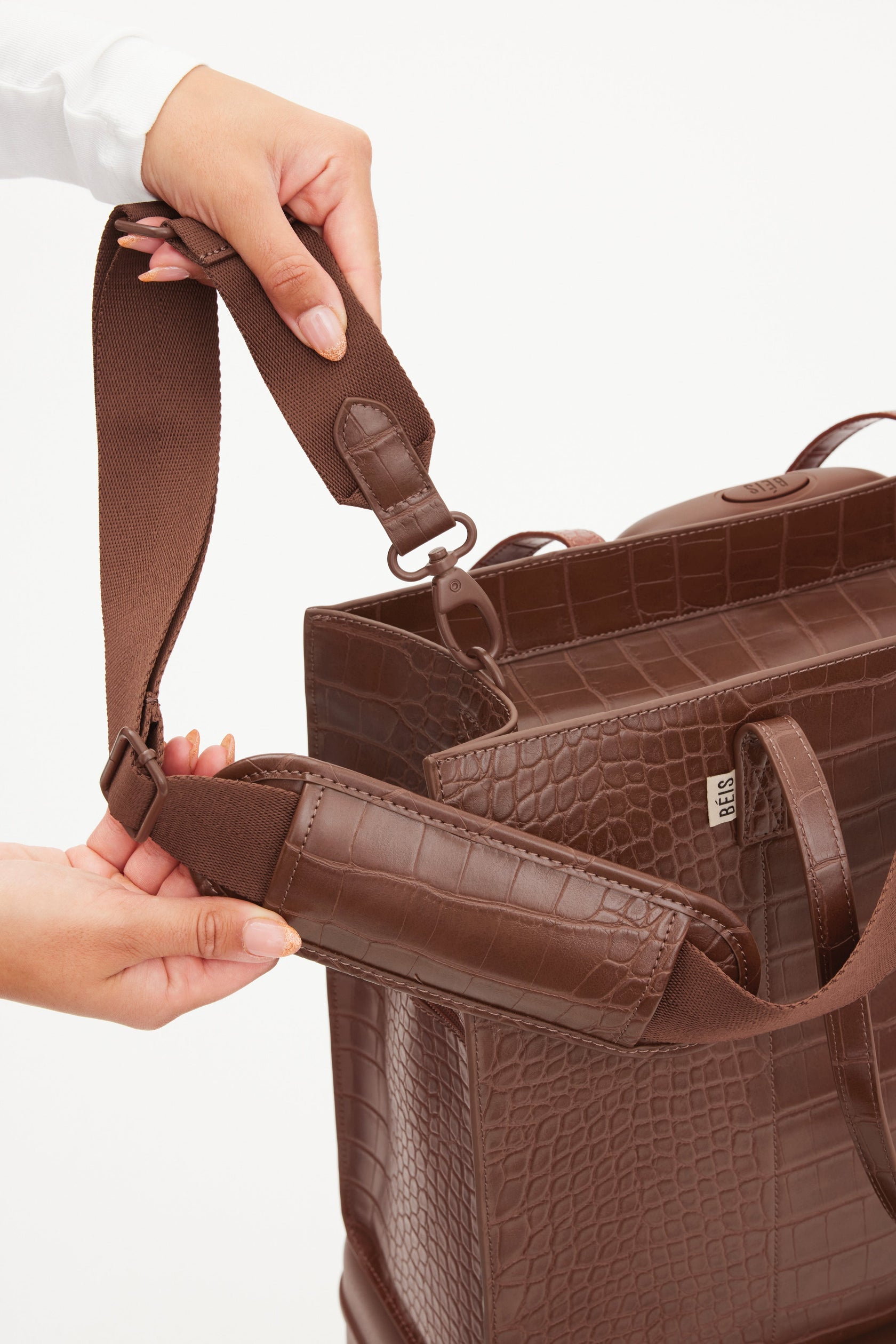 BÉIS 'The Large Work Tote' in Maple - Large Brown Laptop Bag & Work ...
