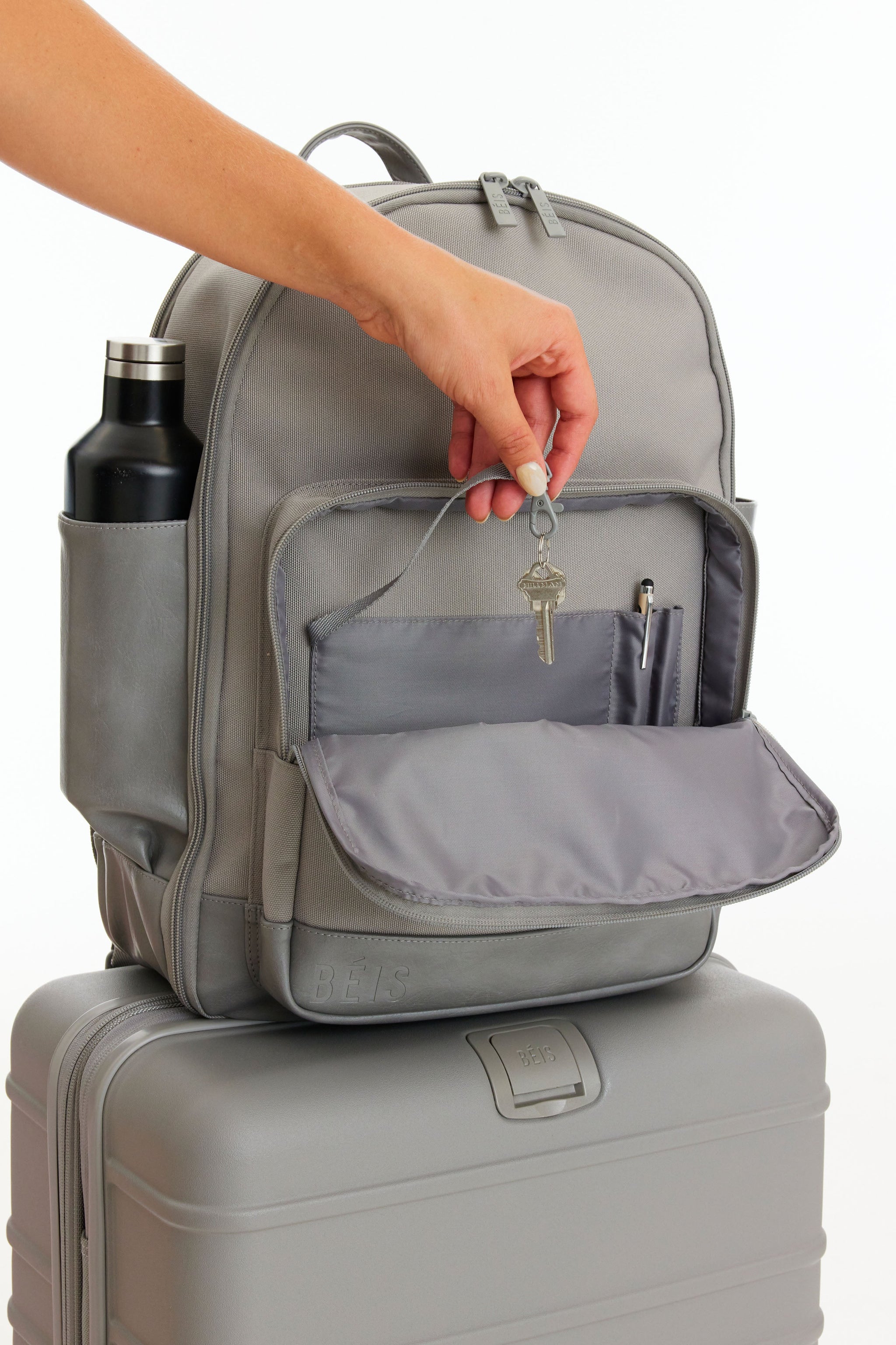 BÉIS 'The Backpack' in Gray - Gray Laptop Knapsack For Work & Travel ...