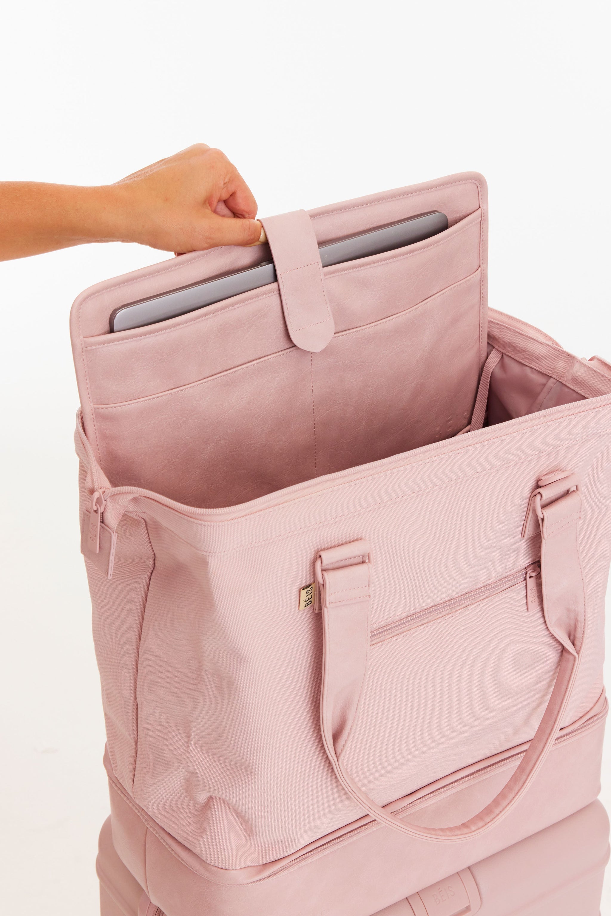 BÉIS 'The Convertible Mini Weekender' in Atlas Pink - Pink Small ...