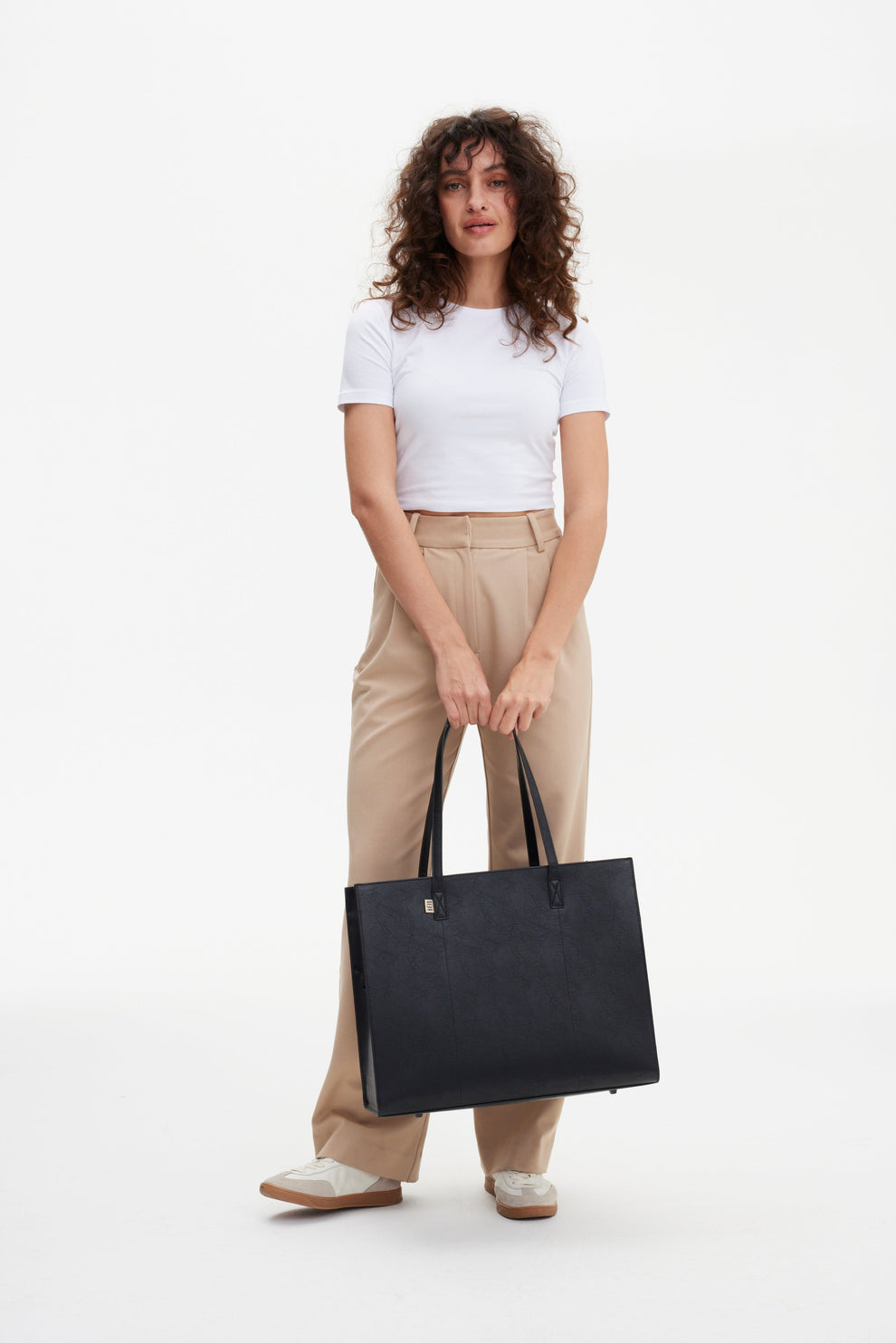 BÉIS 'The Large Work Tote' in Black - Womens Large Laptop Bag In Black ...