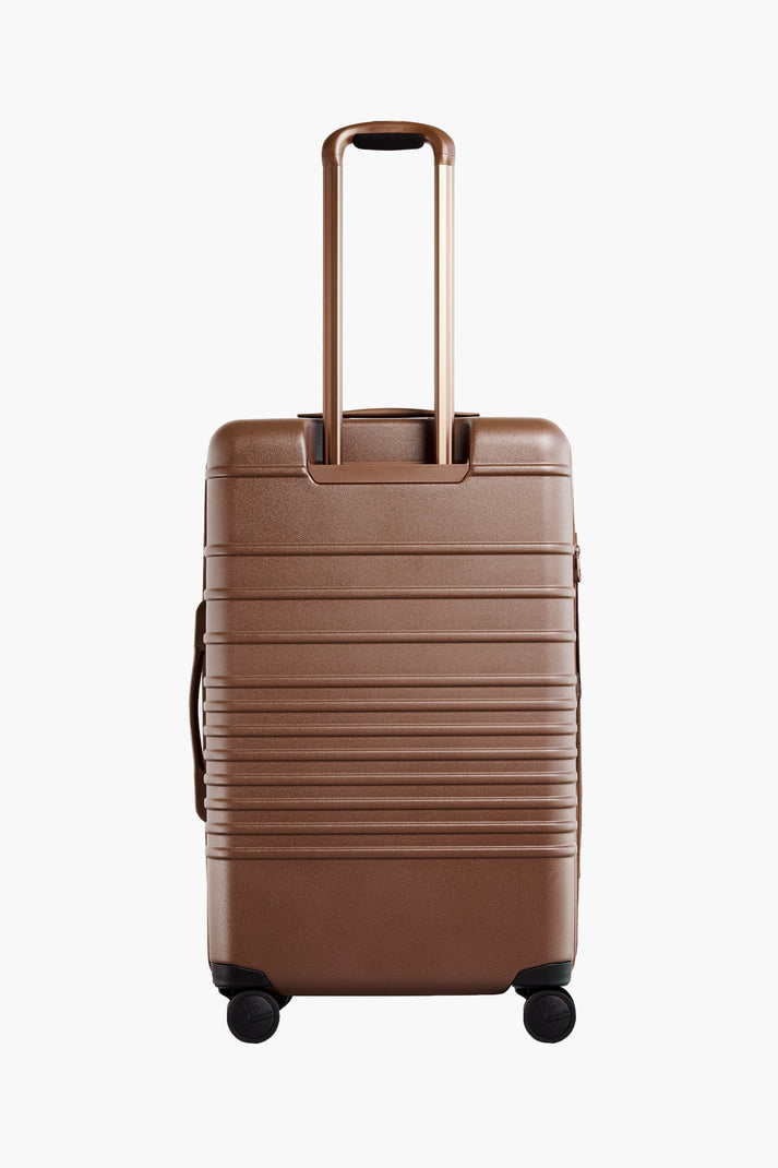 BÉIS 'The Medium Check-In Roller' in Brown - 26" Checked Baggage in ...
