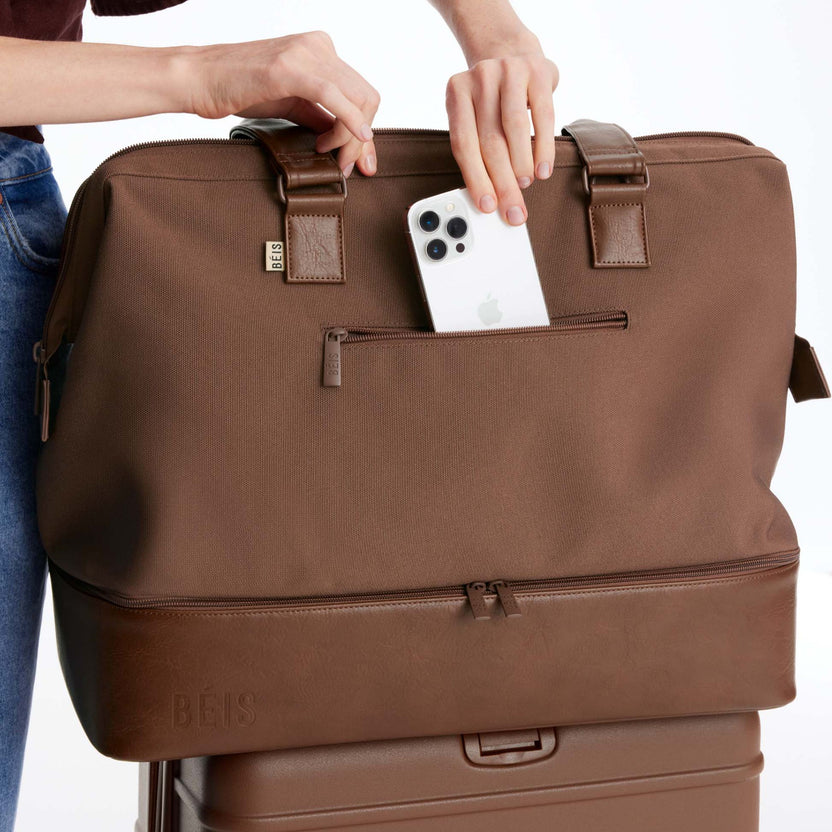 BÉIS 'The Weekender' in Maple - Brown Weekend Bag & Overnight Travel ...