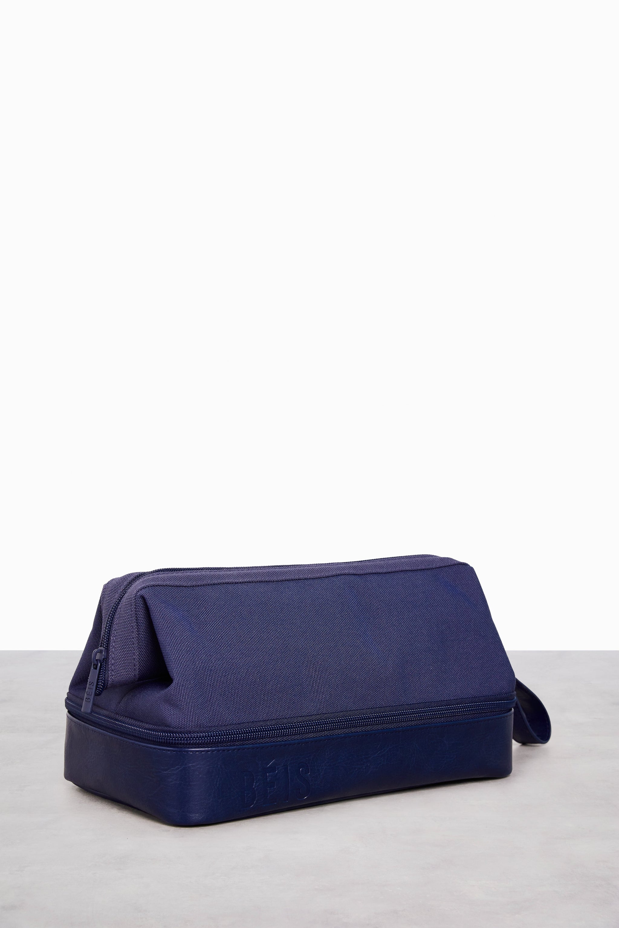 BÉIS 'The Dopp Kit' In Navy - Blue Travel Toiletry Bag & Toiletry Kit ...