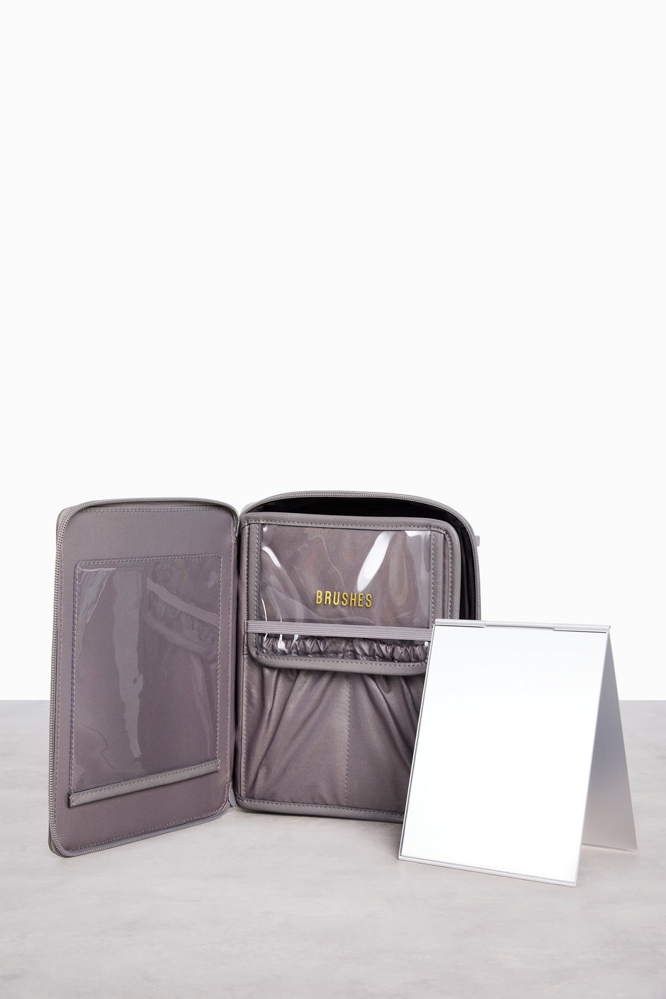 Cosmetic Bags - Toiletry Bags & Travel Makeup Bags | Béis Travel