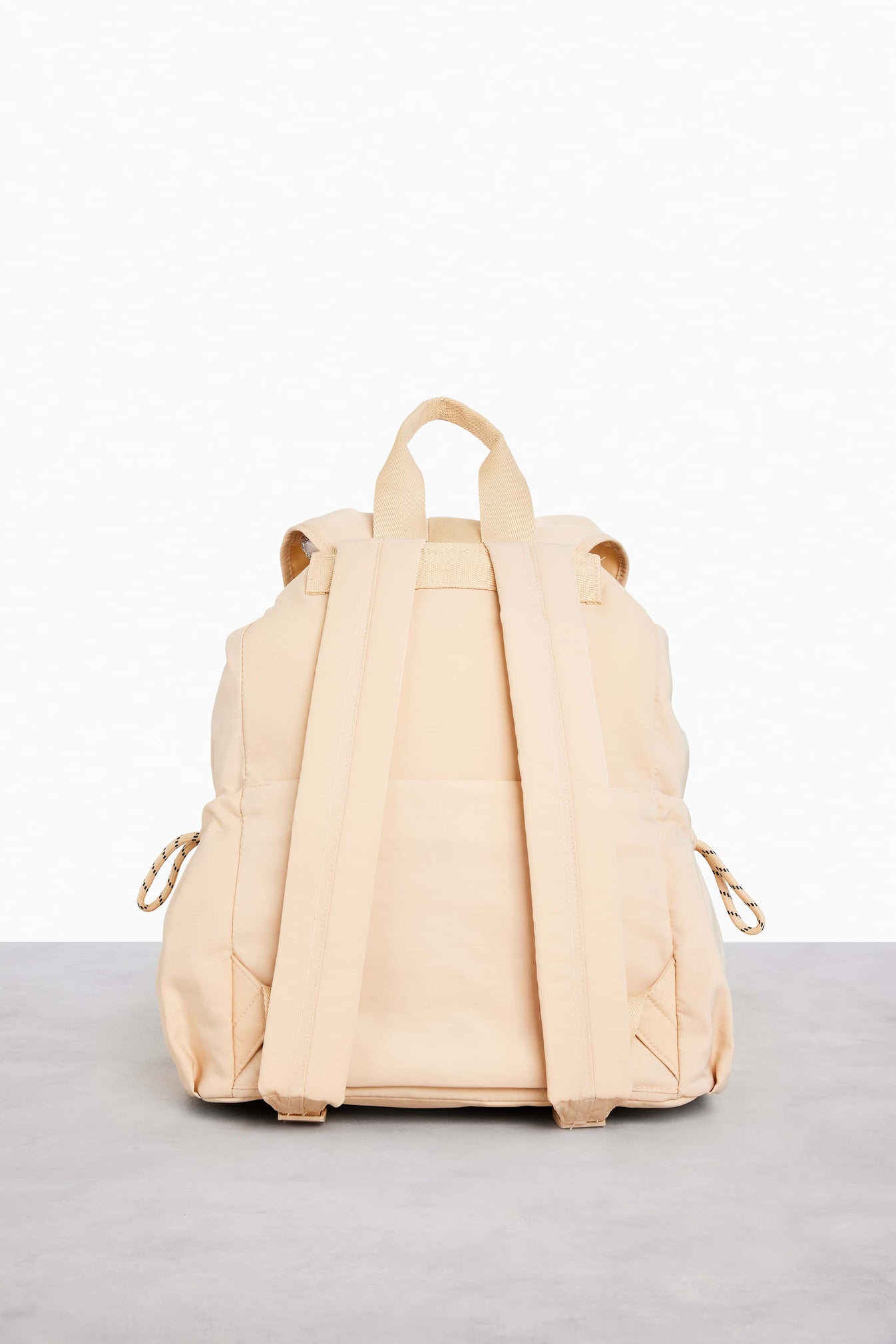 BÉIS 'The Sport Backpack' in Beige - Chic Tennis Inspired Backpack
