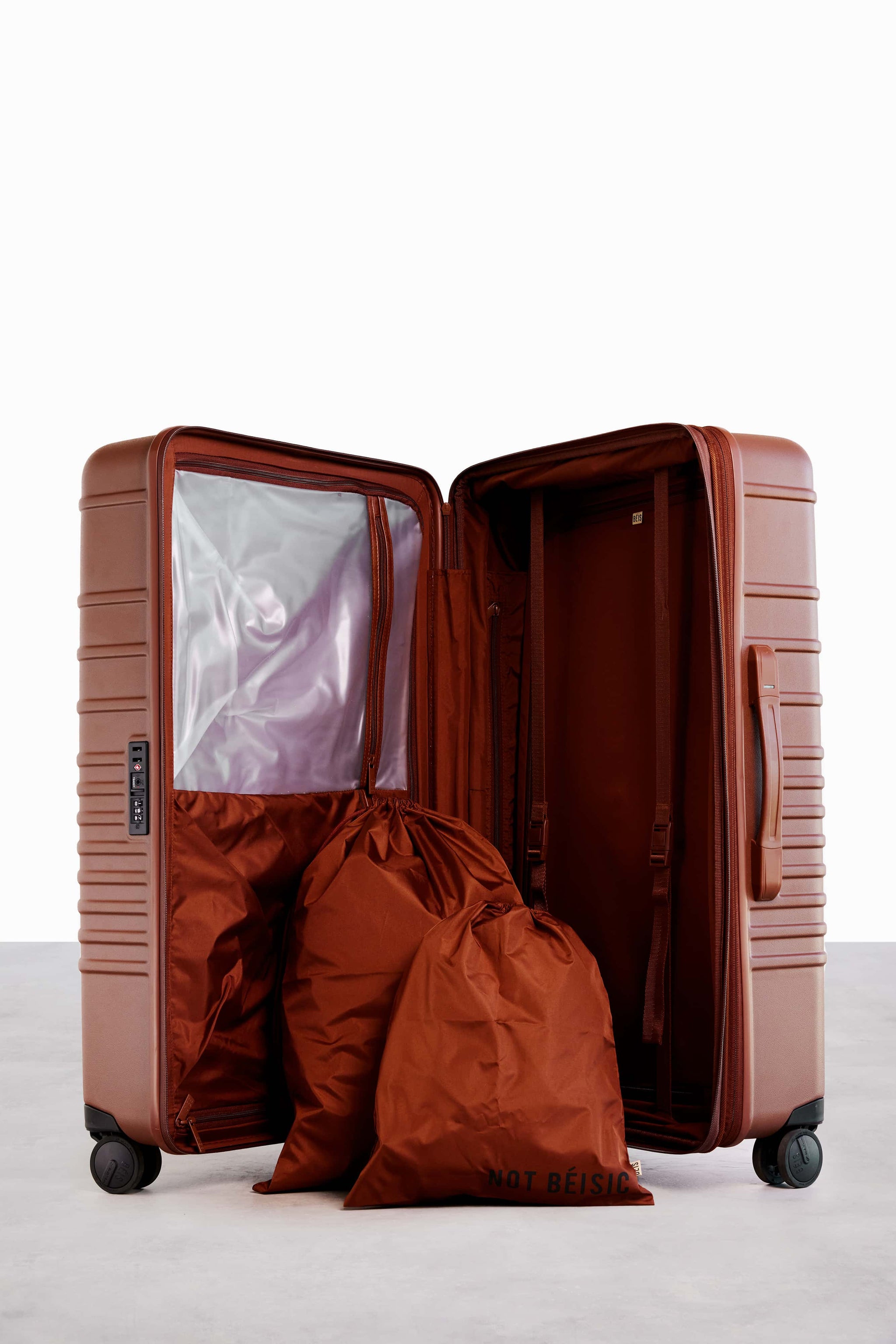 BÉIS 'The Large Check-In Roller' in Maple - Brown Large Checked Baggage ...