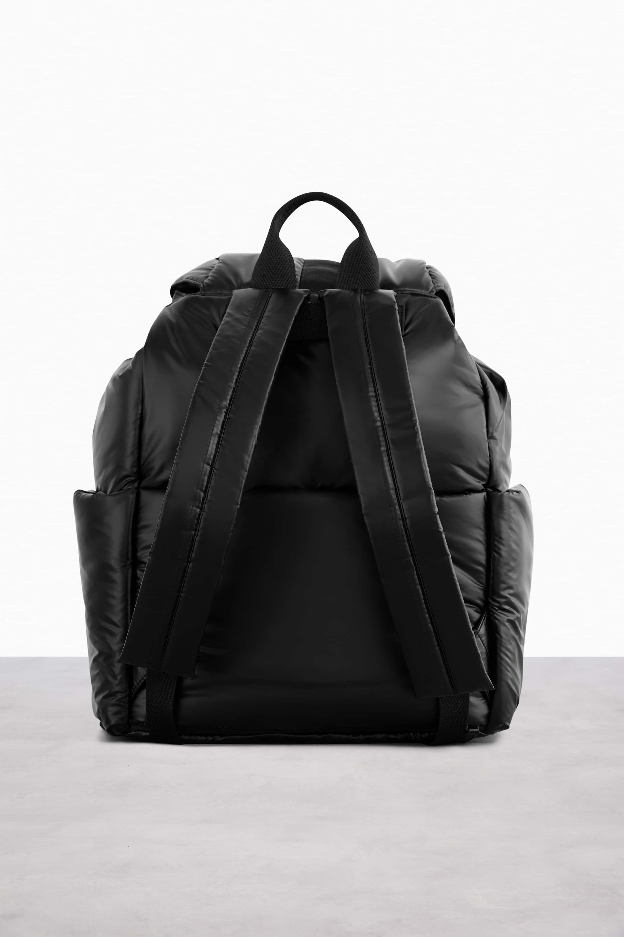 BÉIS 'The Cargo Backpack' in Black | BÉIS Travel CA