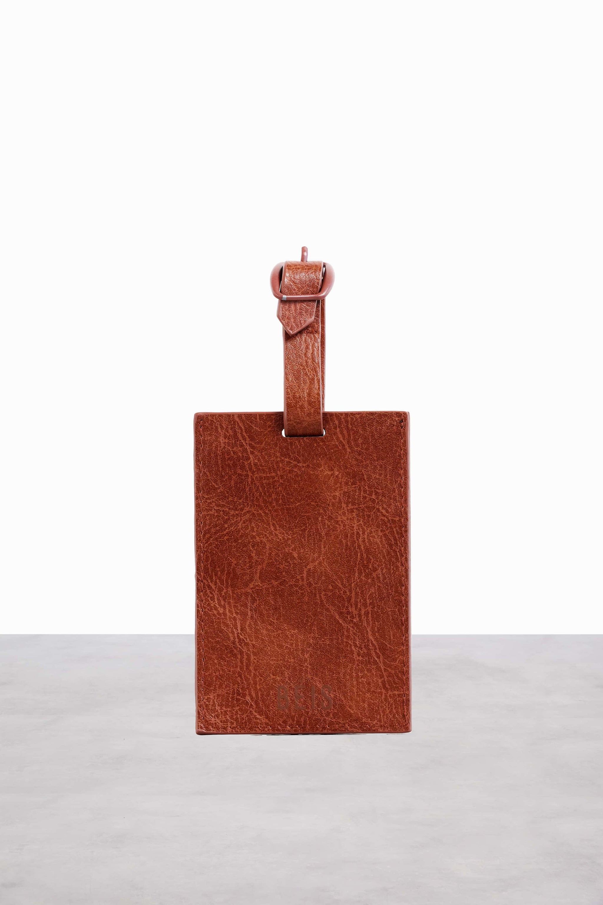 BÉIS 'The Passport Holder' in Maple - Brown Luggage Tags & Brown ...