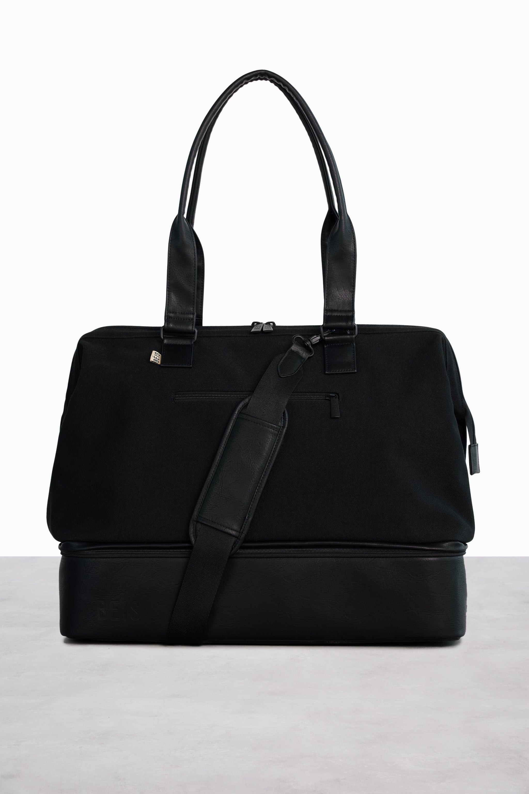 BÉIS 'The Weekender' in Black - Black Overnight Bag & Travel Weekend ...